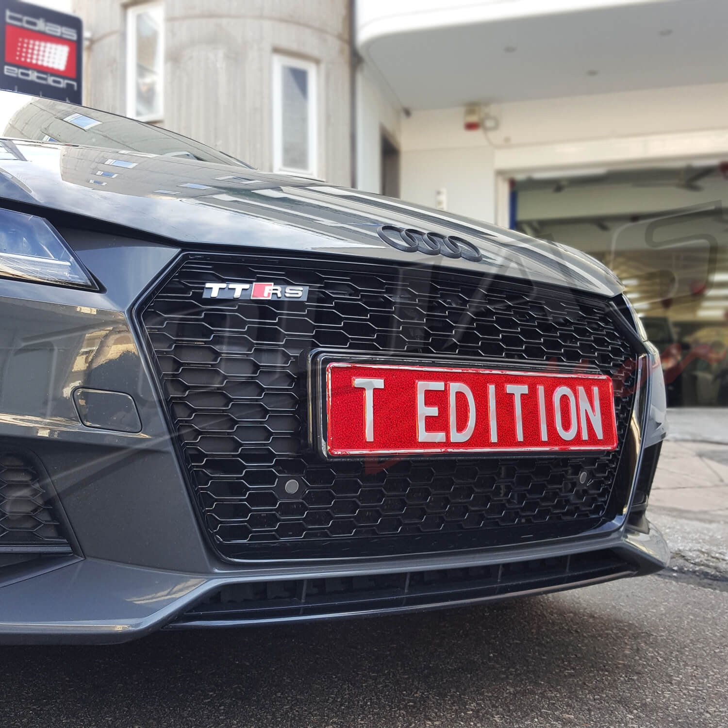AUDI TT 8S 14- GRILLE TYPE TTRS