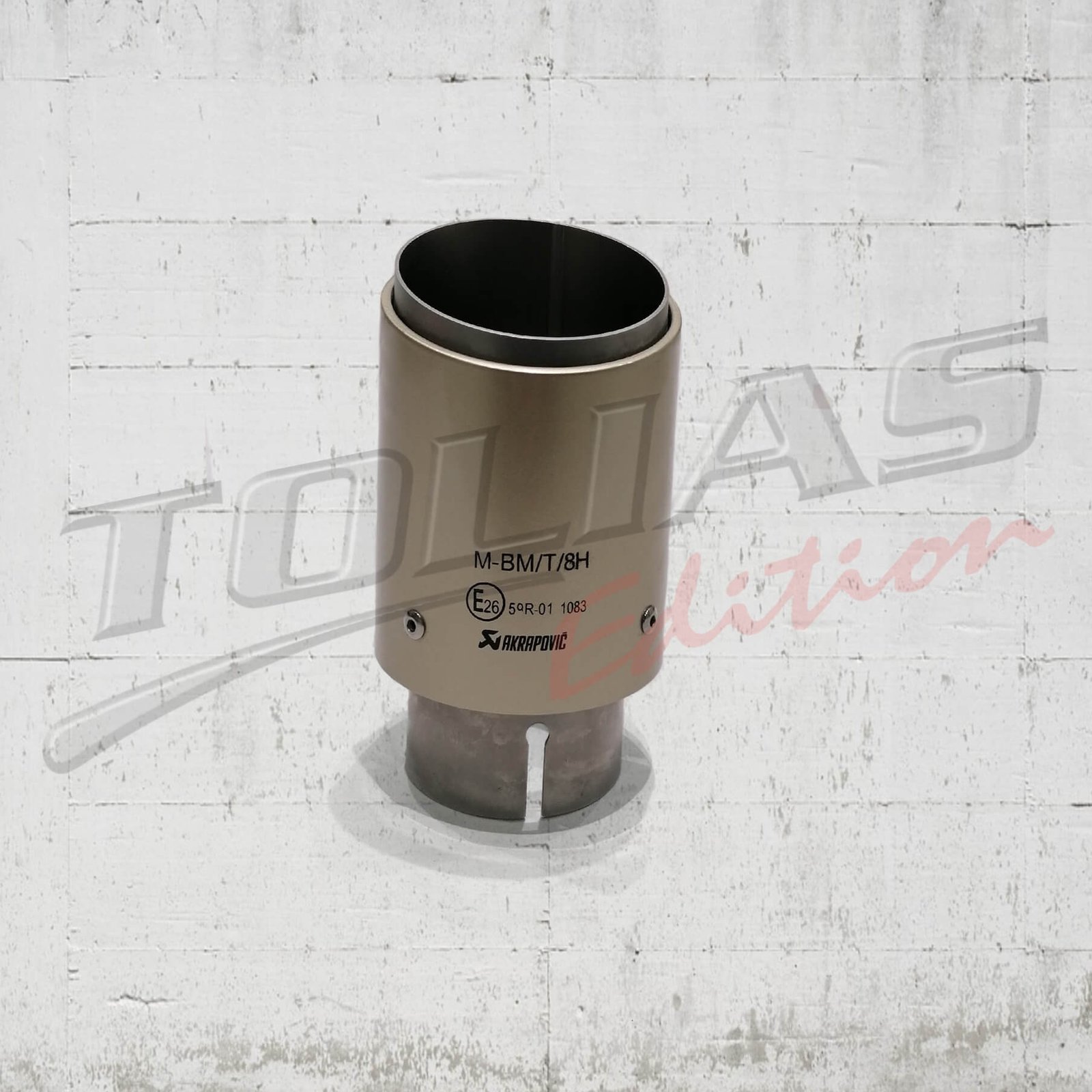 SINGLE EXHAUST TIP TYPE AKRAPOVIC GOLD