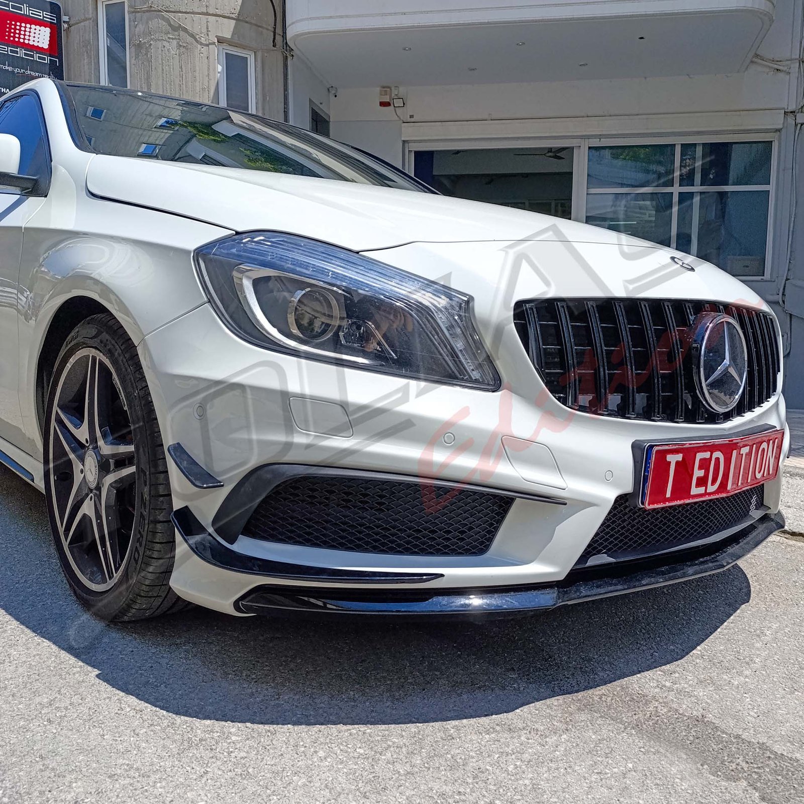 MERCEDES A CLASS W176 12-15 CANARDS SET TYPE A45 AMG