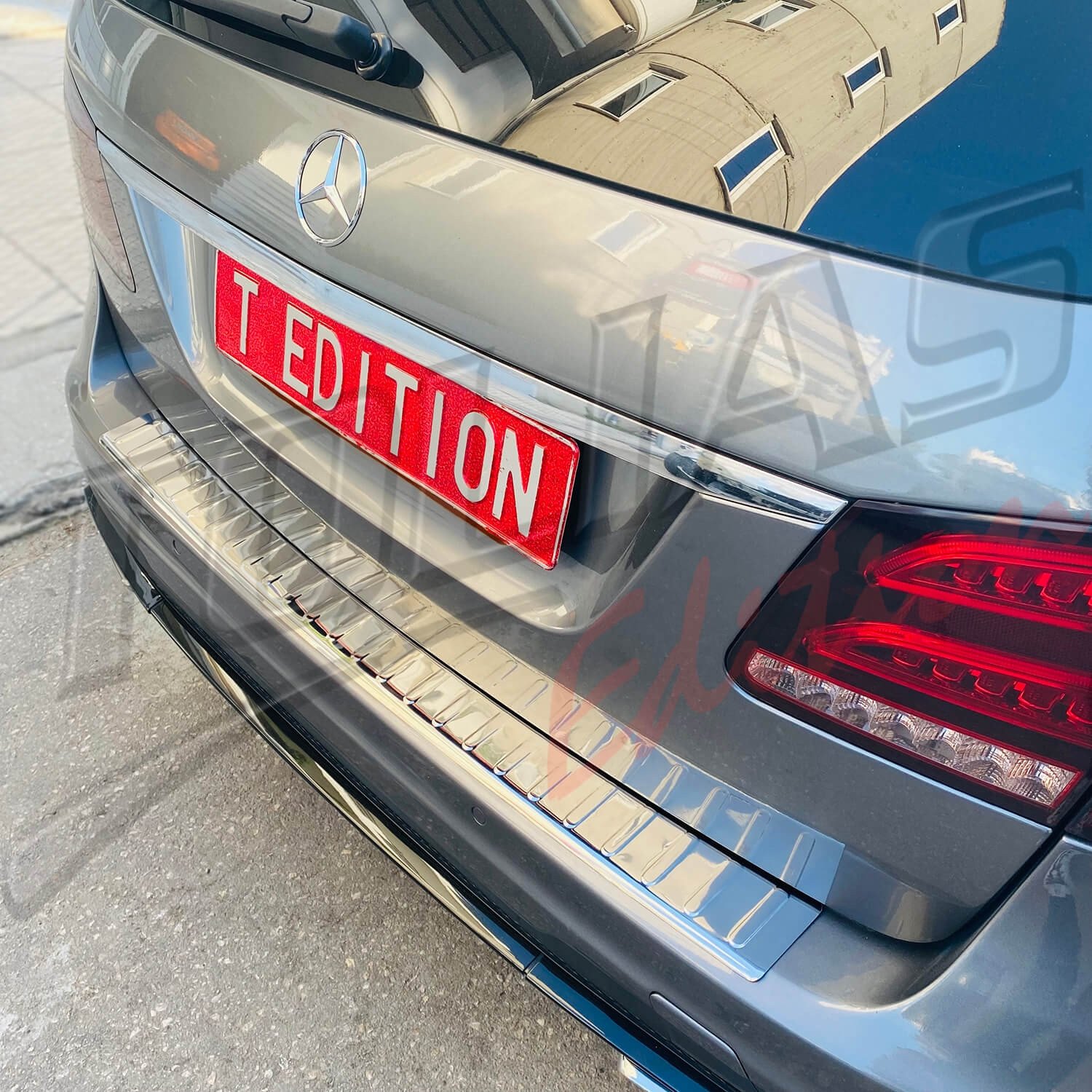 MERCEDESE CLASS S212 ESTATE 09-13 & 13- REAR BUMPER PROTECTOR