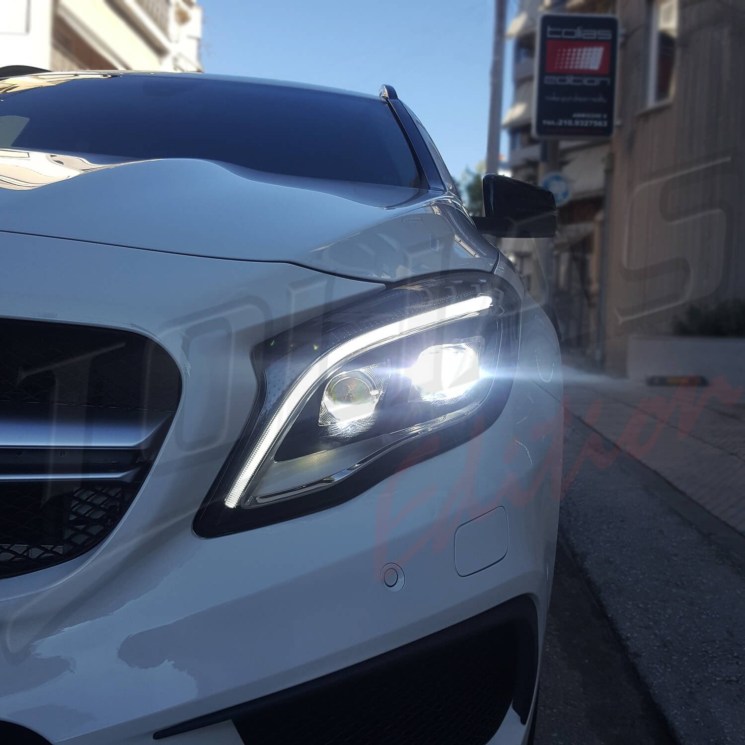 MERCEDES GLA X156 14-17 HEAD LIGHTS TYPE DYNAMIC LED