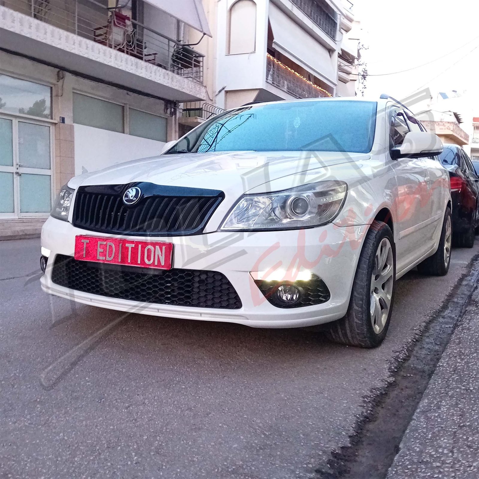 SKODA OCTAVIA 5 08-13 FRONT BUMPER TYPE RS