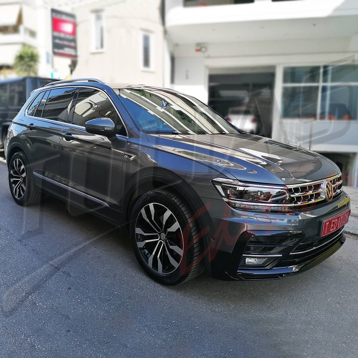 VW TIGUAN 16- FENDER EMBLEMS TYPE R LINE