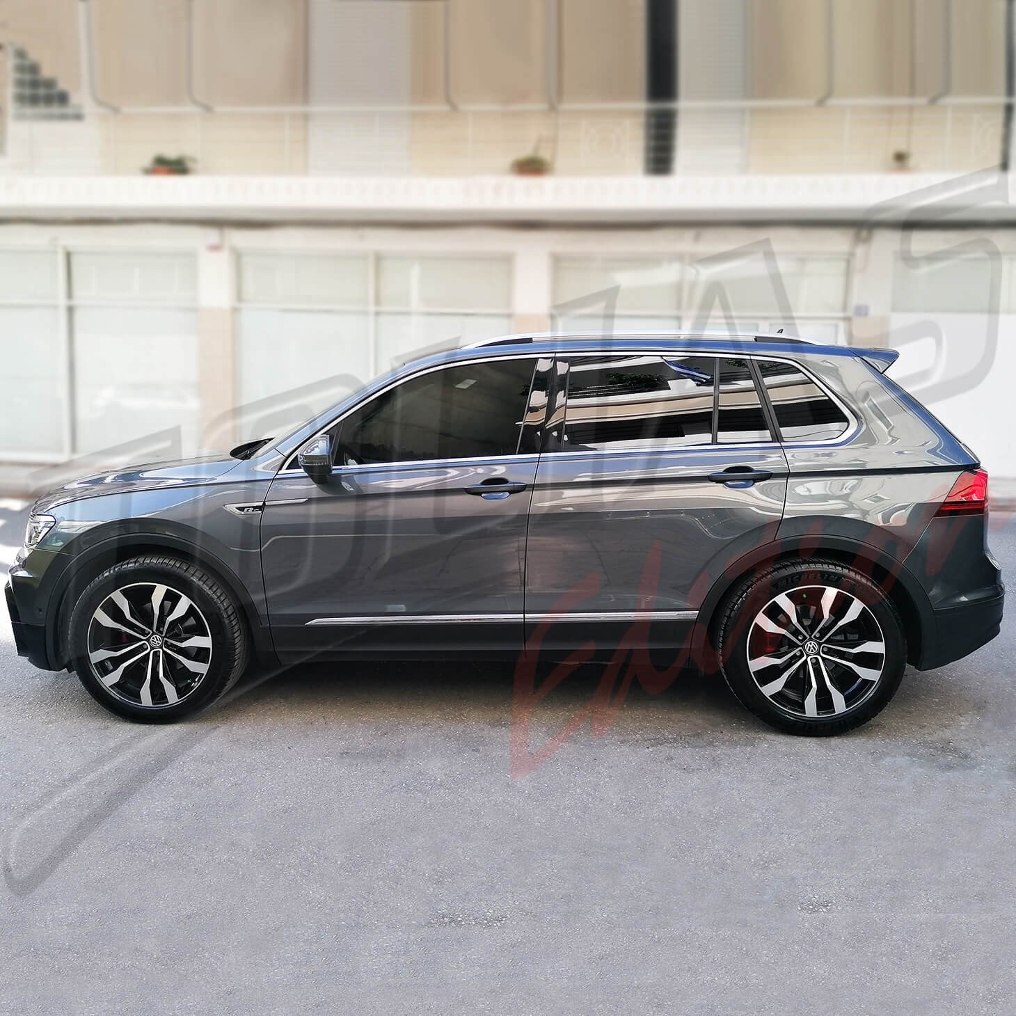 VW TIGUAN 16- FENDER EMBLEMS TYPE R LINE